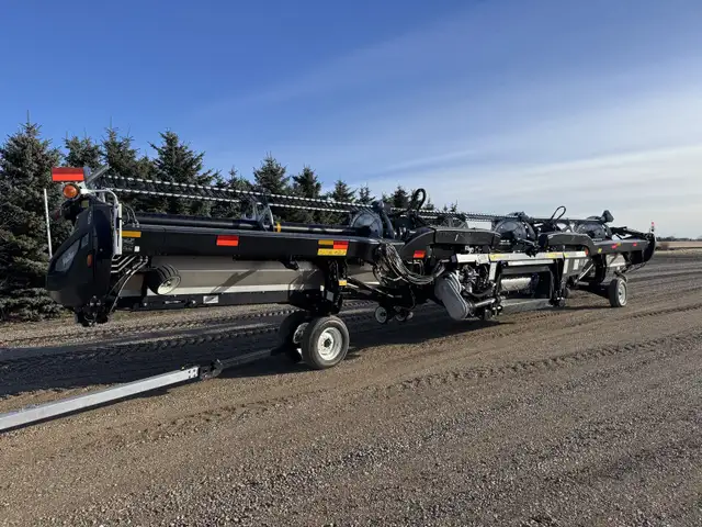 2024 MacDon FD245 | Farming Equipment | Saskatoon | Free local ...