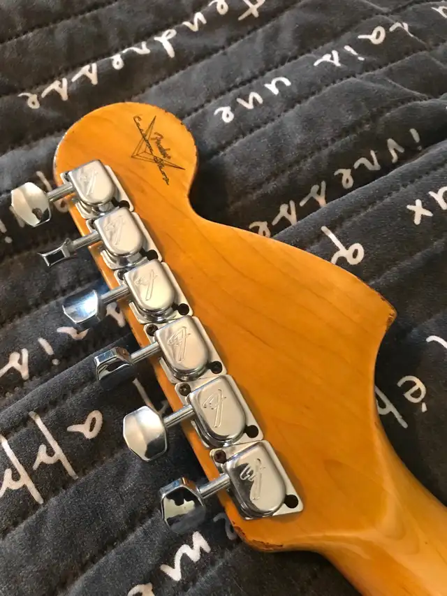 fender 2021 custom shop 69’ Stratocaster reverse relic 1969 | Guitars ...