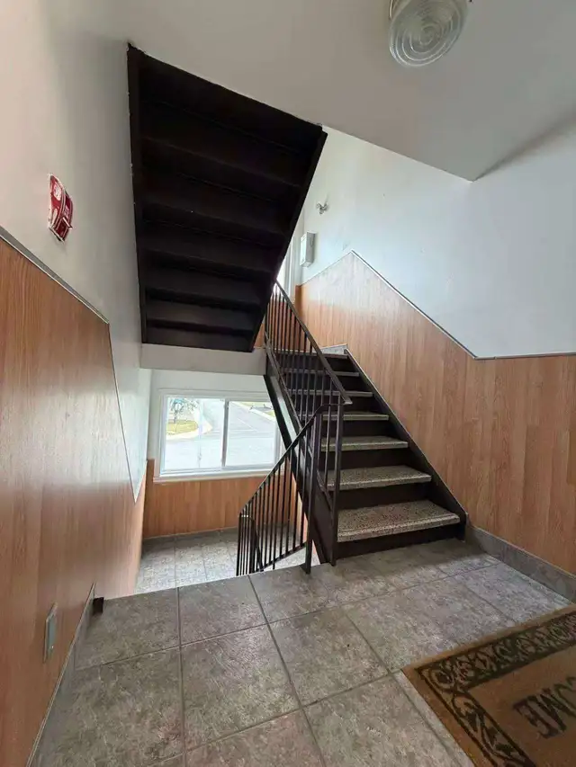 Apartment 5 1/2 available now - Longueuil - Perigny Street | Long Term Rentals | Longueuil ...