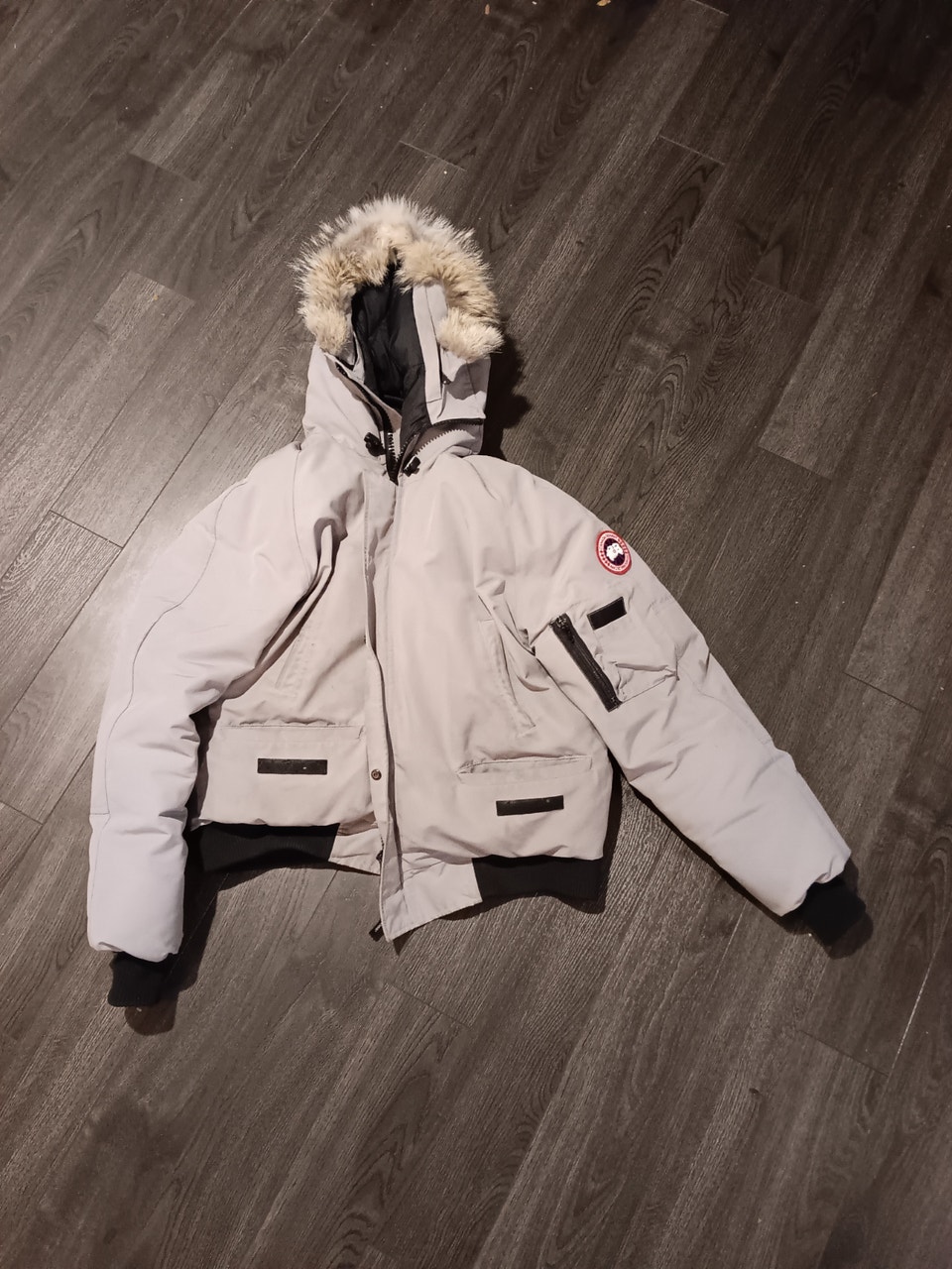 Canada Goose bomber jacket XL | Men's | Hamilton | Free local ...