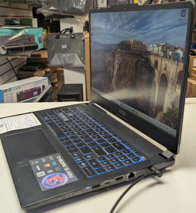 Laptop Gaming MSI Cyborg 15 A12UCX i5-12450H RTX 2050 8Go DDR5 ...