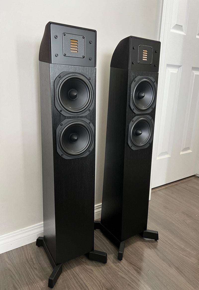 Martin Logan Motion 10 | Speakers | Winnipeg | Kijiji