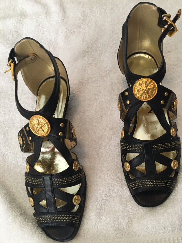 LEATHER BLACK SHOES NEW GUESS & MORE NEW ITEMS | Women's - Shoes ...