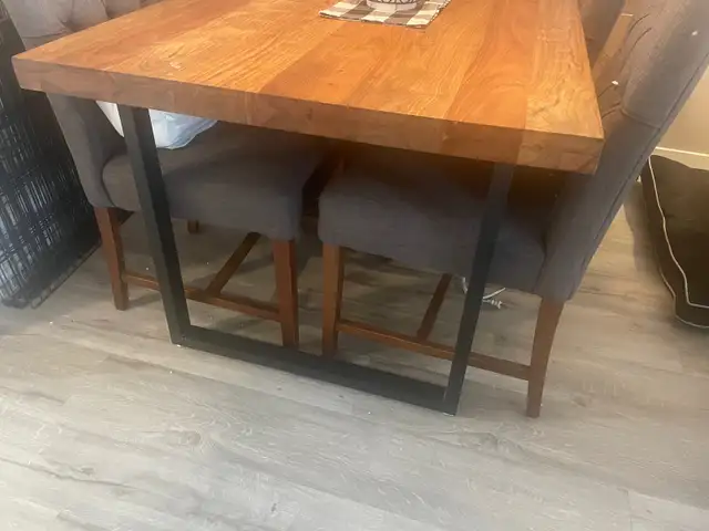 Wood Dining Room Table | Dining Tables & Sets | Calgary | Free local ...