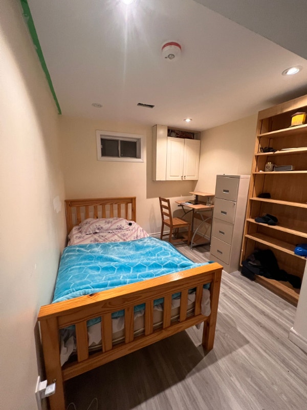 Male only -- Private room Available for rent in Scarborough | Room ...