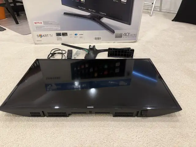 Samsung UN40J5200AF is a 40-inch Full HD (1080p) Flat LED TV | TVs ...