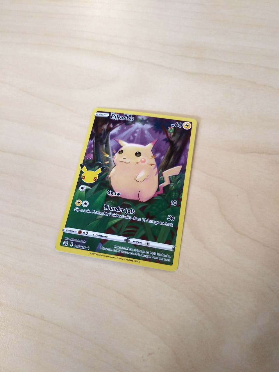 Pikachu 005/025 holo card celebrations 25th Anniversary | Arts ...