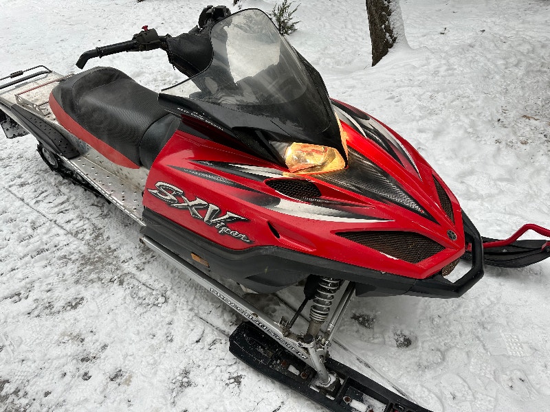 2 snow machines | Snowmobiles | Vernon | Kijiji
