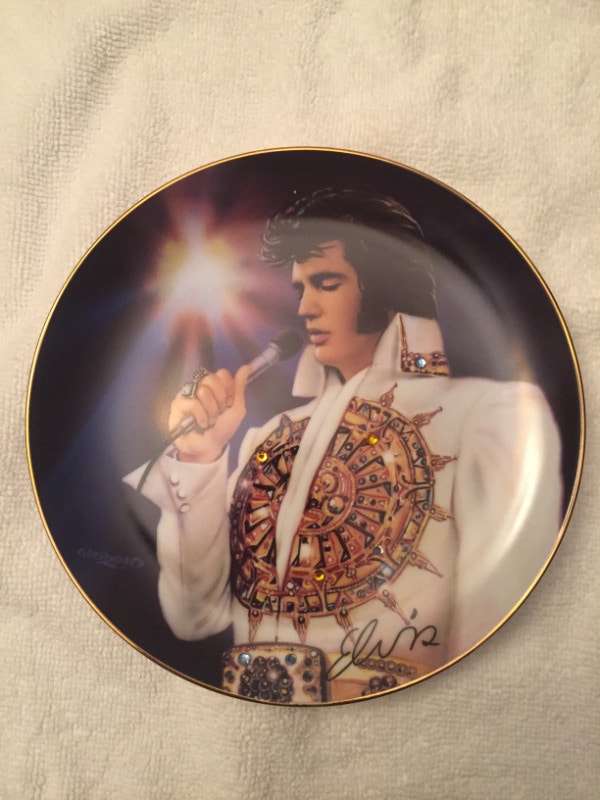 ELVIS PRESLEY " REMEMBERING ELVIS ' Collection Plates # 2 | Arts ...
