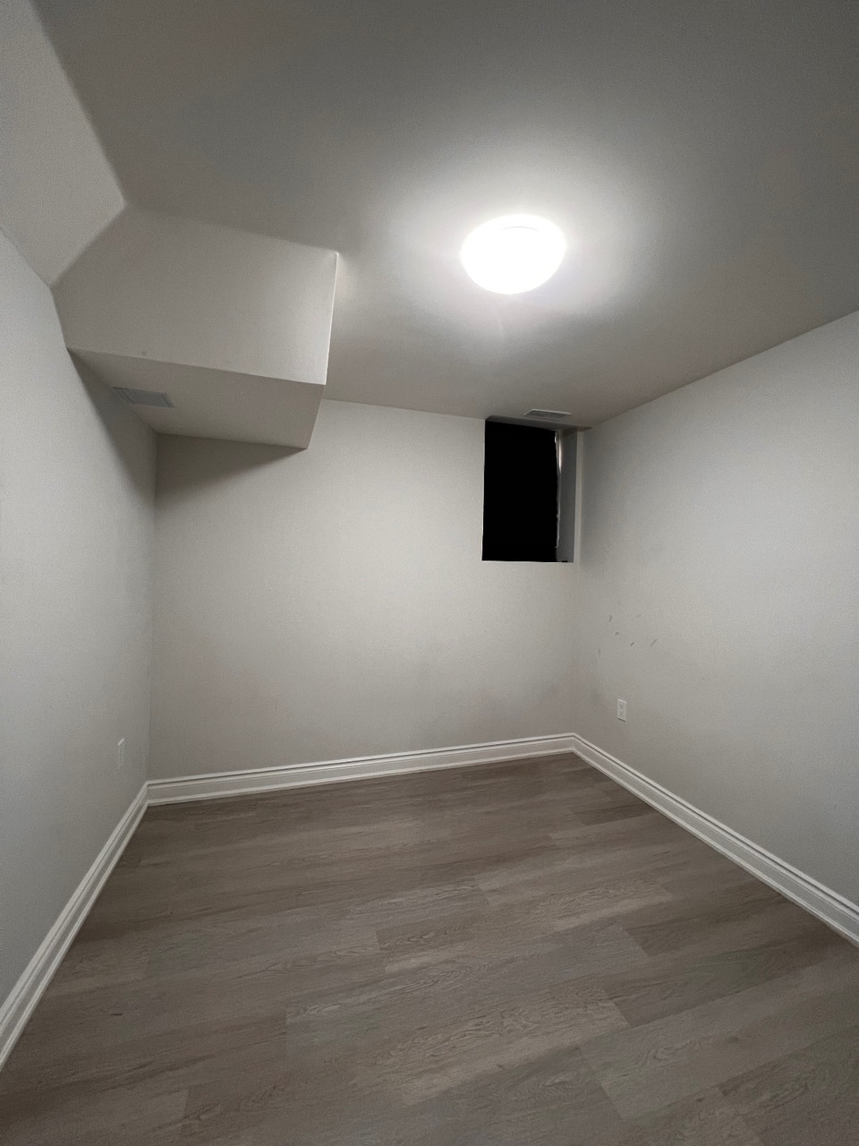 Room for Rent in Brampton, Available immediately | Room Rentals ...