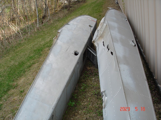 Edo 3430 floats and assorted Edo parts | Other | Winnipeg | Kijiji