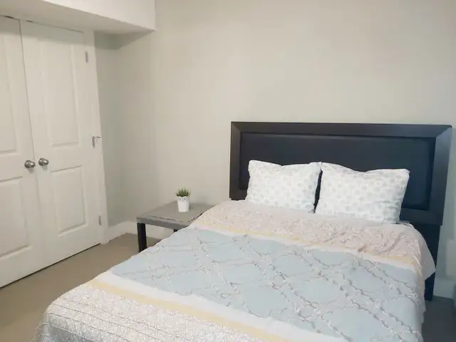 10 years old 1000 sq. ft. Furnished 2 bedroom Port Poquitlam | Long ...