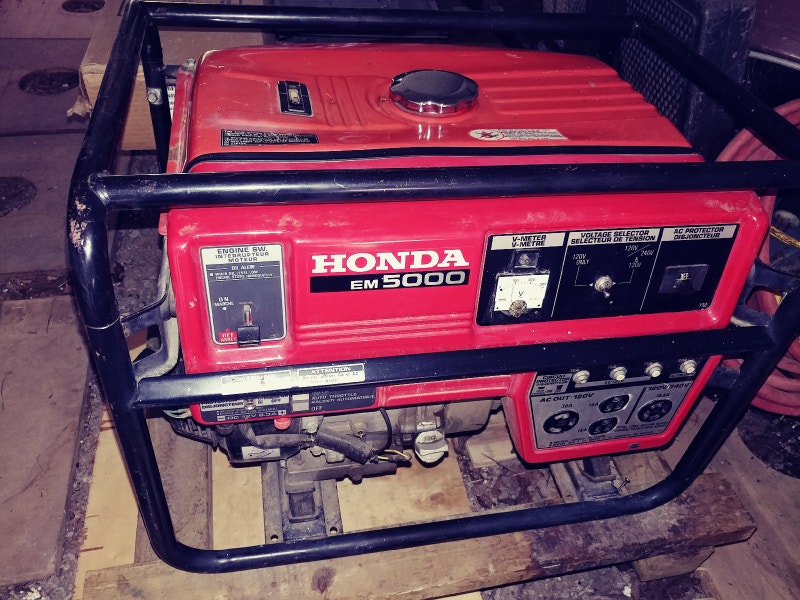 Honda generator EM 5000 watts Da | Other | Markham / York Region | Kijiji