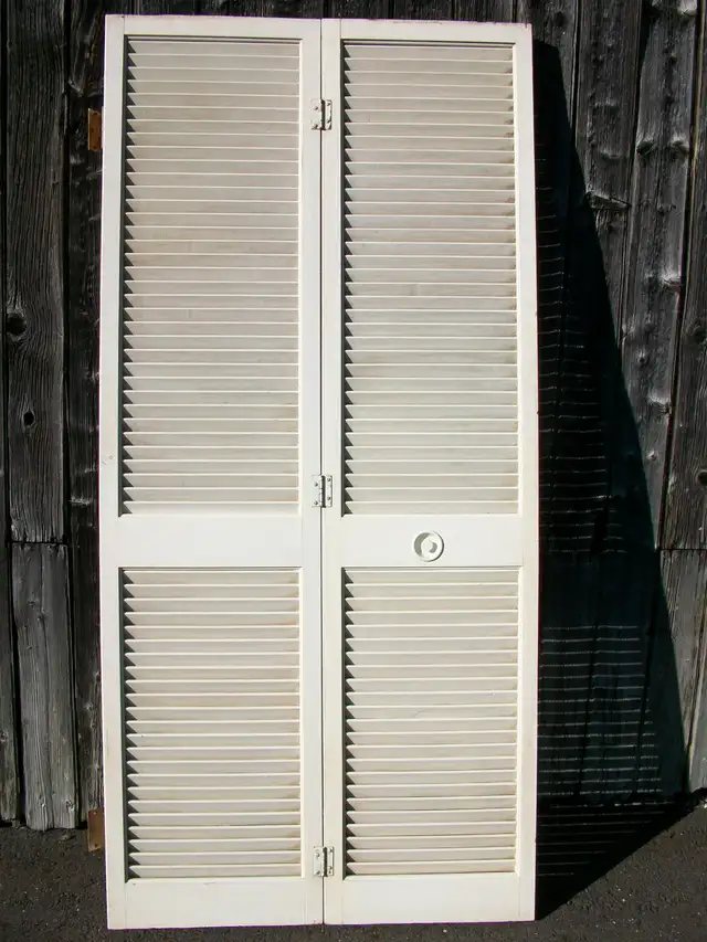 Porte persienne pliante en bois blanc pour garde-robe / placard ...