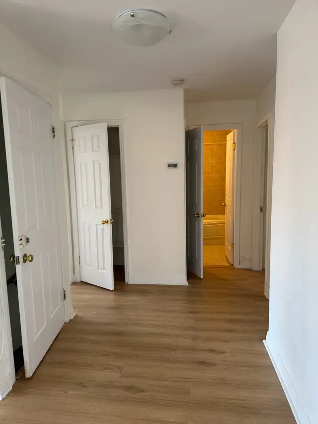 SPLENDIDE 5 1/2 ENTIÈREMENT RÉNOVÉ À ANJOU ! | Long Term Rentals | City ...