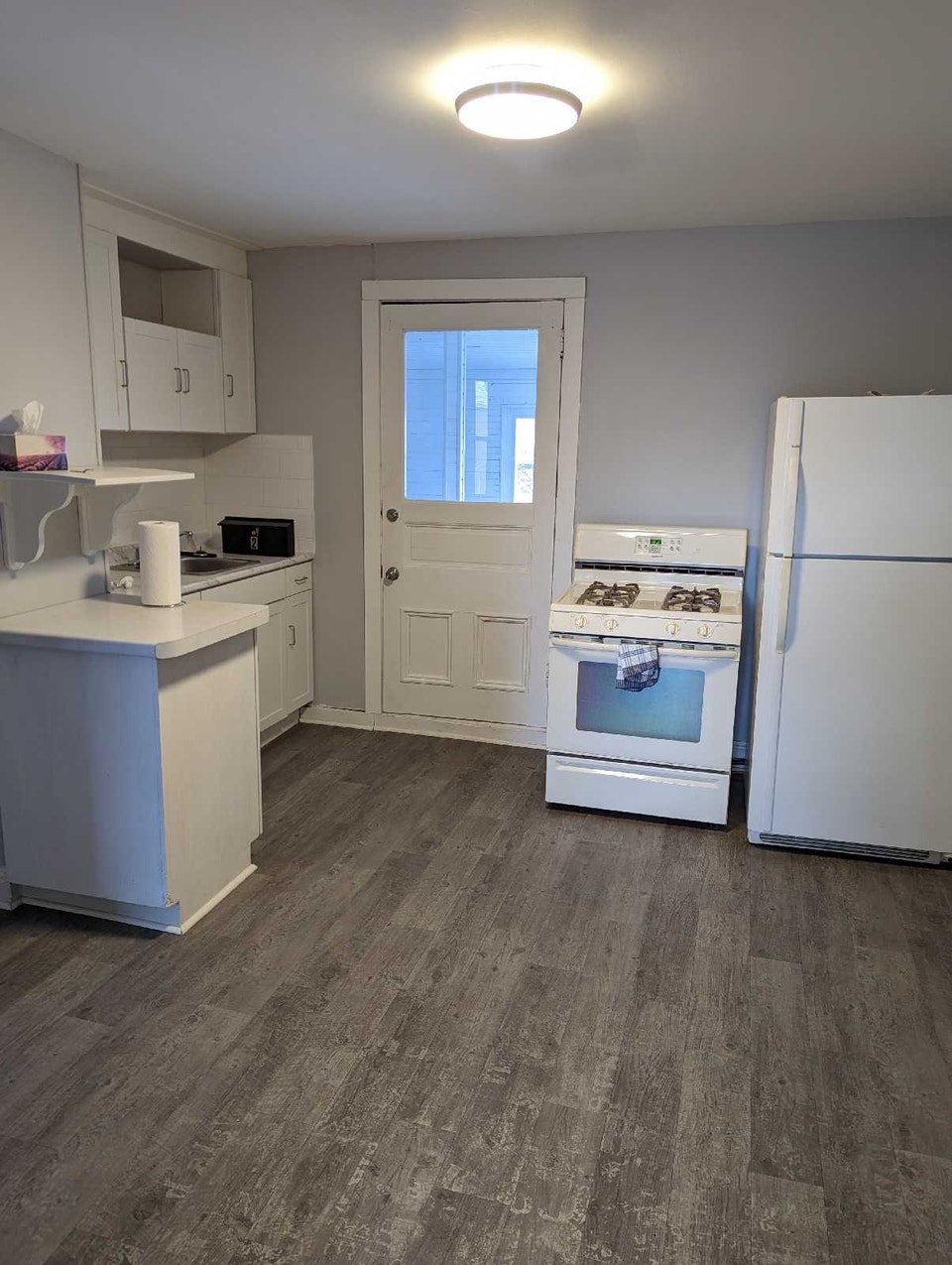 1 bed 1 bath bright and clean upper level unit | Long Term Rentals ...