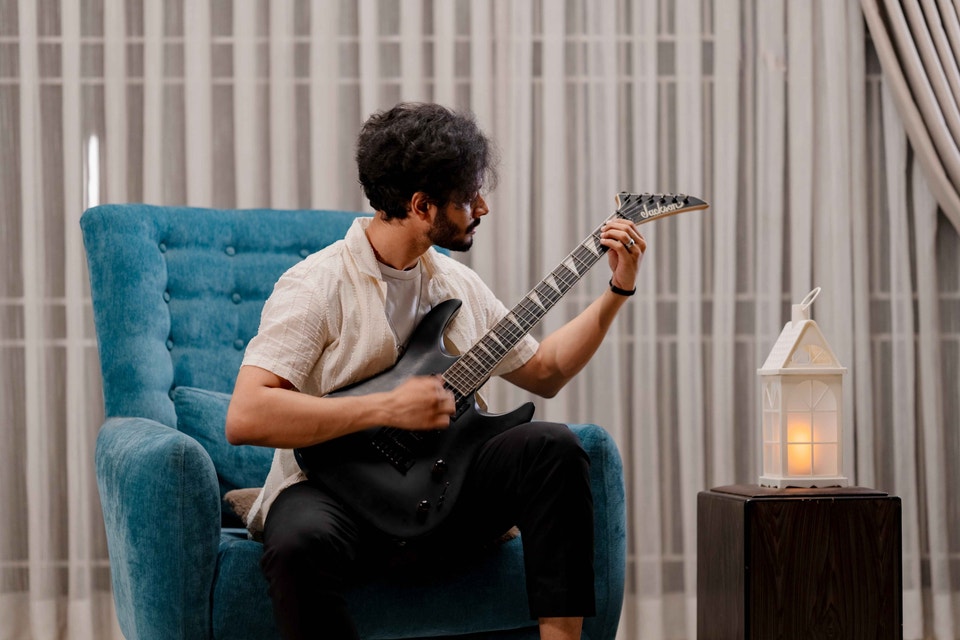 Guitar Lessons (Beginner → Songs Fast) | Rock/Metal&Fingerstyle | Music ...