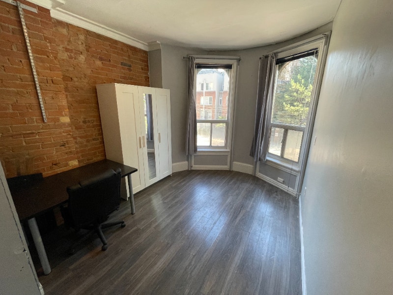 SINGLE BEDROOM FOR RENT IN SHARED STUDENT DOWNTOWN APARTMENTS | Room ...