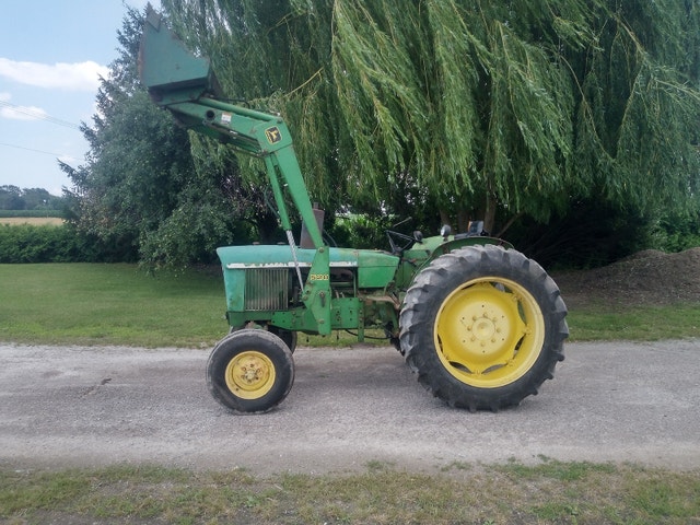 1830 John Deere tractor with 520 loader | Farming Equipment | Chatham ...