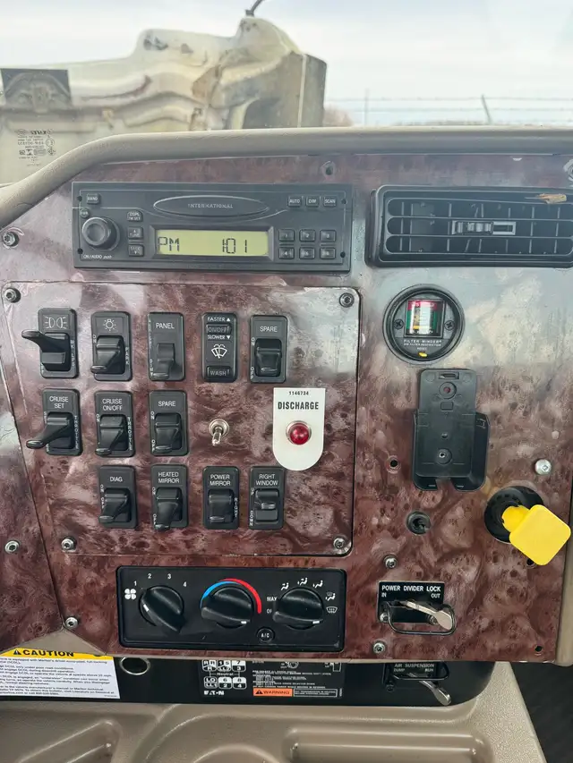 2007 International Paystar 5600i Twin Steer Tri Drive | Heavy Trucks ...