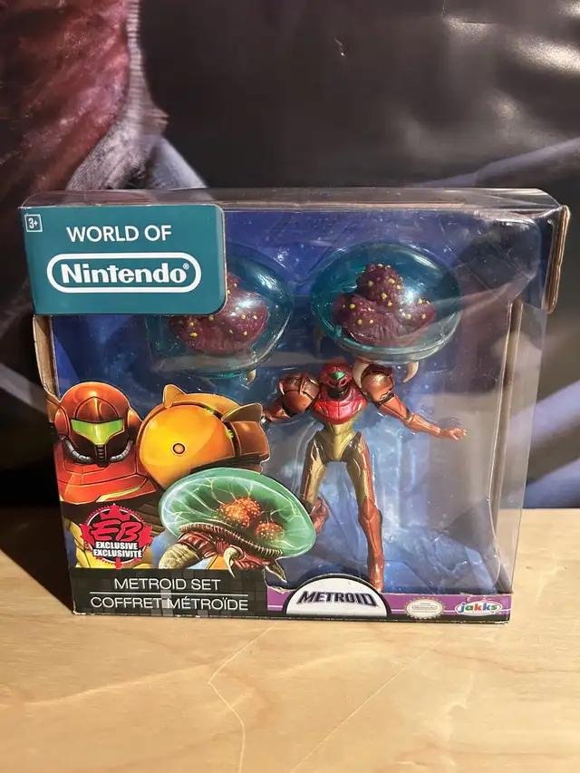 Metroid box set plus Samus Aran et Metroid | Toys & Games | Gatineau ...