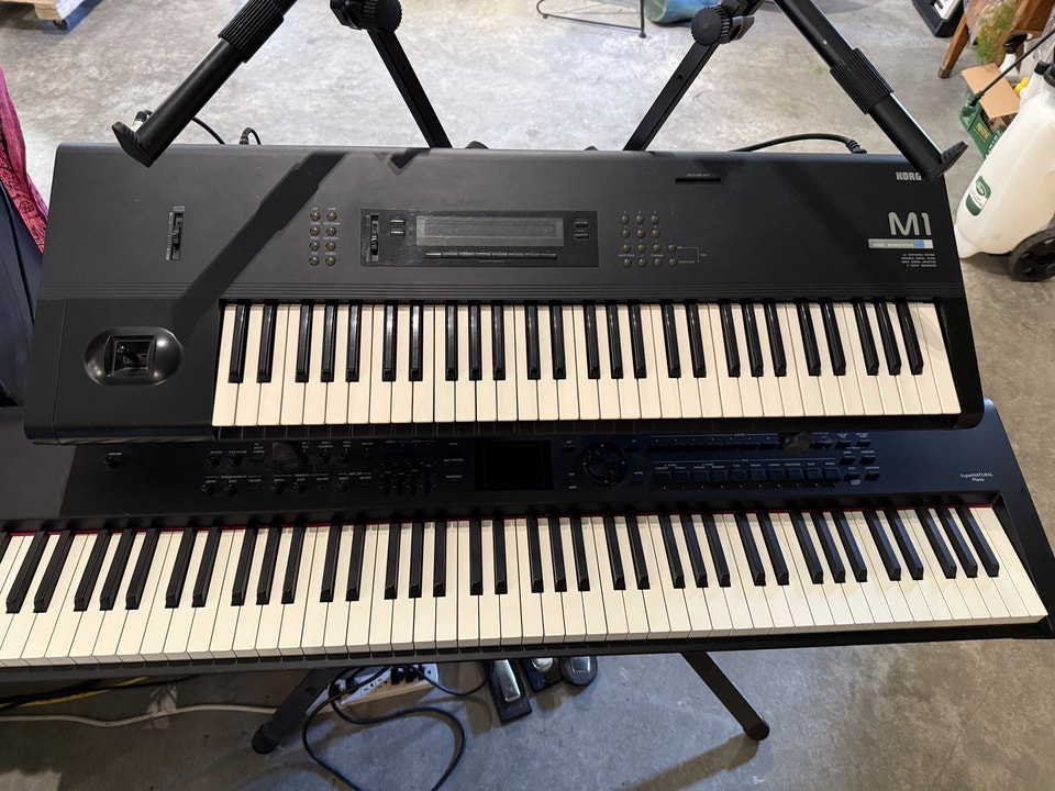 KORG M1 Workstation Synthesizer | Pianos & Keyboards | Winnipeg | Free ...
