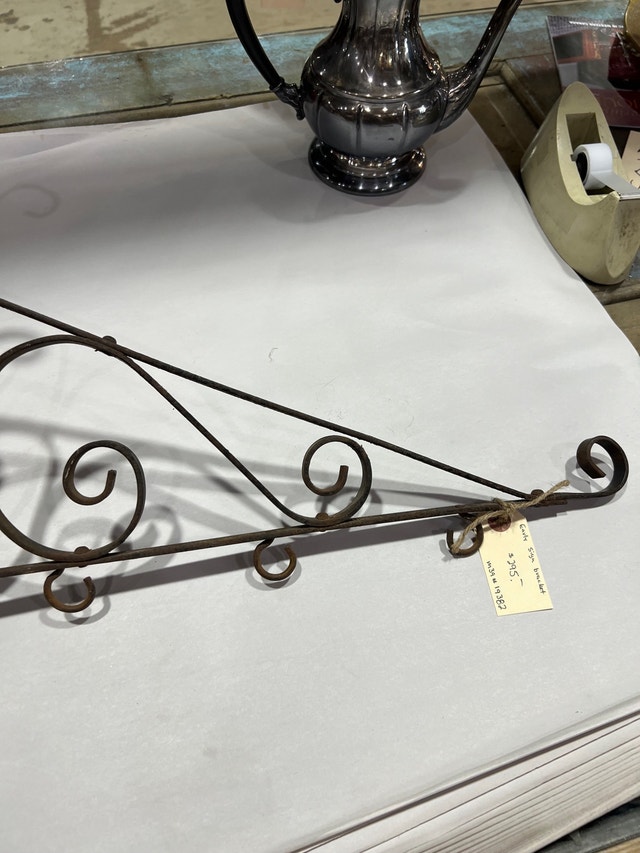 Early metal sign bracket | Arts & Collectibles | Edmonton | Kijiji