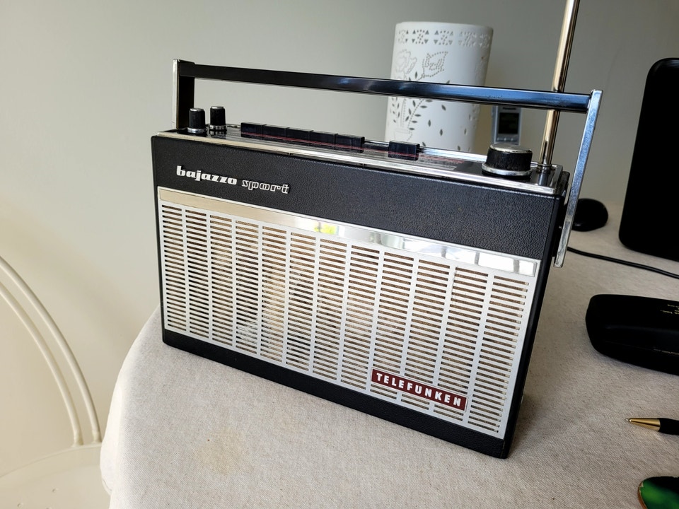 Radio Transistor Telefunken Bazzajo Sport 201 année 1970 | Stereo ...