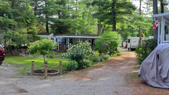 park model trailer in Wasaga Beach | Park Models | City of Toronto ...