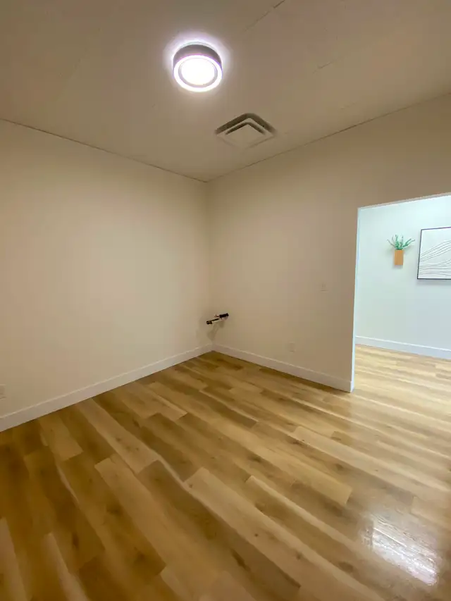 Private Treatment Room for Rent in Wasaga Beach | Commercial & Office ...