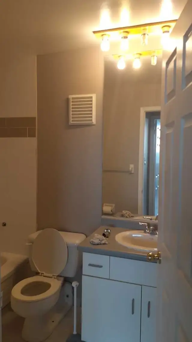 695 Richmond- 2 Bedroom for Rent | Long Term Rentals | London | Free ...