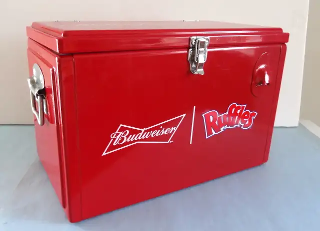 RARE, une PETITE GLACIÈRE BUDWEISER RUFFLES ROUGE MÉTAL | Other ...