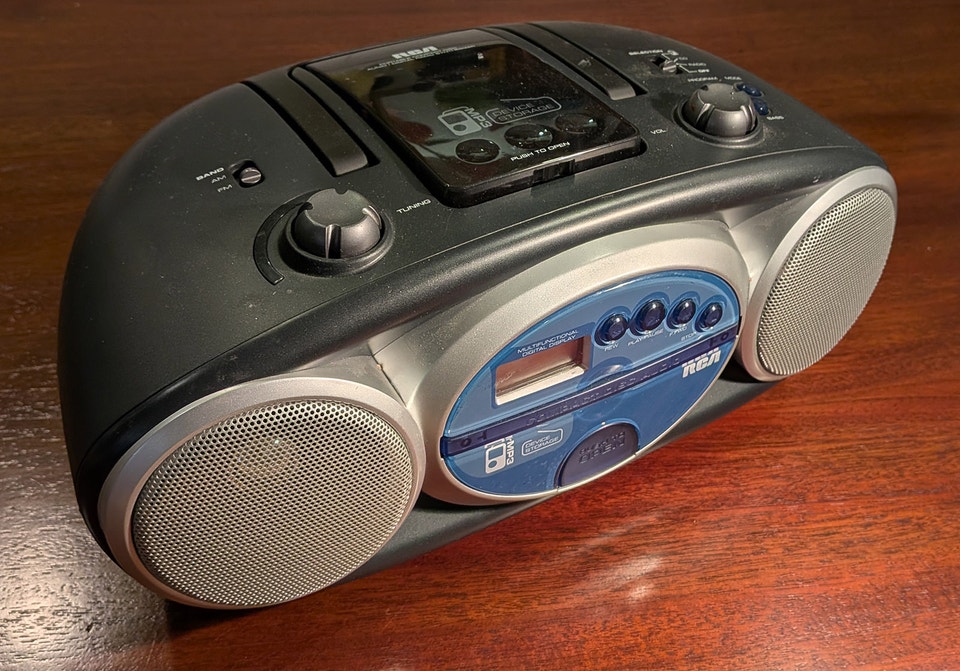 RCA portable boombox RCD029A - radio / CD player | Stereo Systems ...