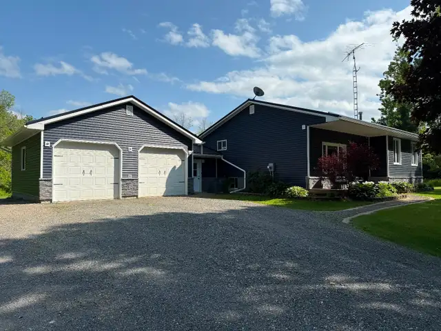 5” 6” SEAMLESS EAVESTROUGH ,SIDING, SOFFIT, FASCIA | Fence, Deck ...
