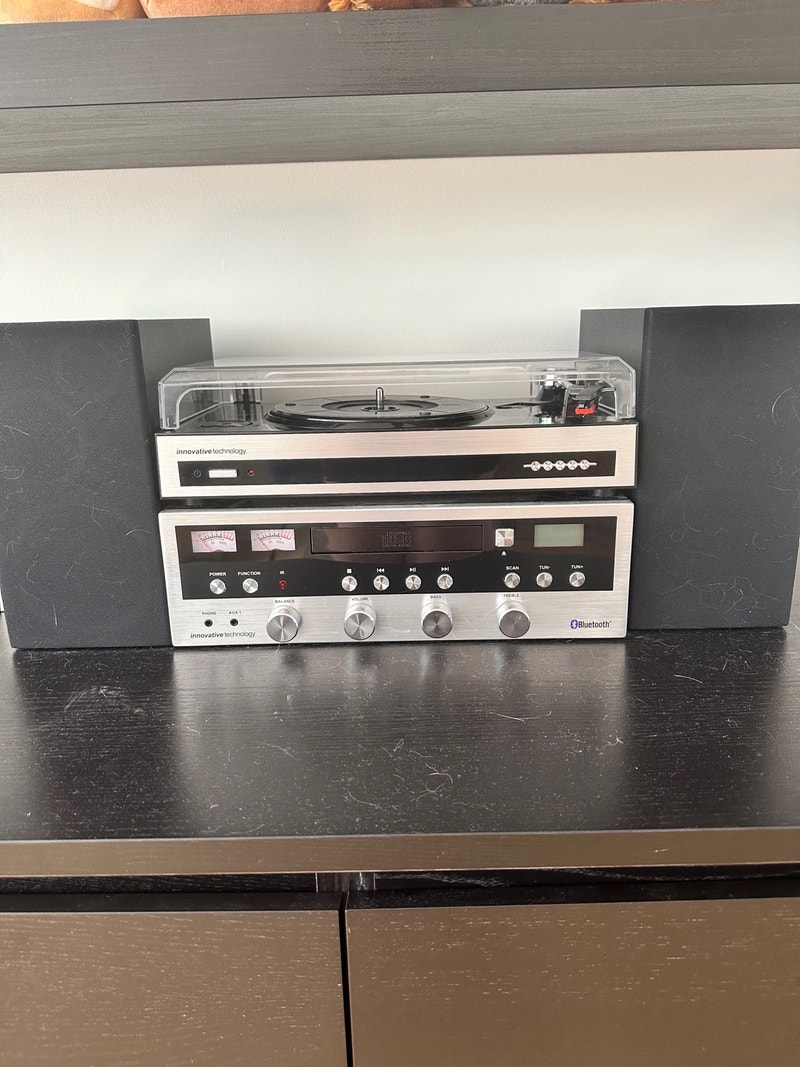Stereo with record player | Stereo Systems & Home Theatre | London | Kijiji