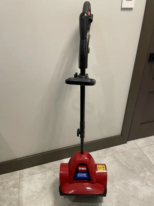 Pelle à neige Toro Power Shovel | Snowblowers | Laurentides | Free ...