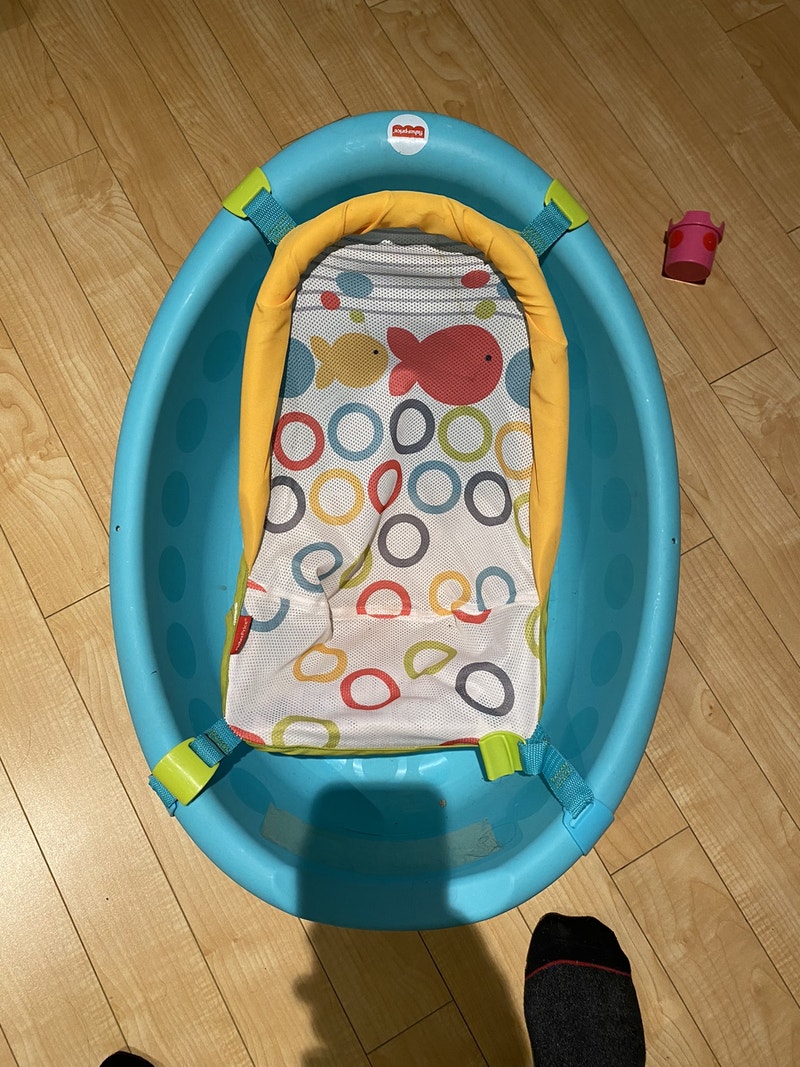 Baignoire de bain | Bain, table à langer | Laval/Rive Nord | Kijiji