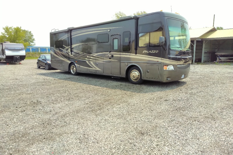 2014 Thor Palazzo 33.1 Class A Motor Coach with 2011 Mazda2 Toad | RVs ...