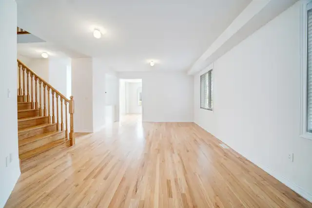 New Beautiful 5 bedroom Home near Conlin and Harmony Rd, N | Long Term ...