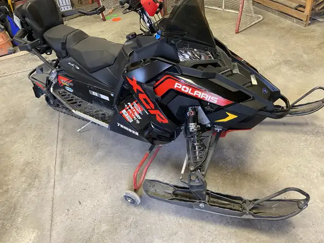 xcr 800 2018 walker evans | Snowmobiles | Ottawa | Free local ...