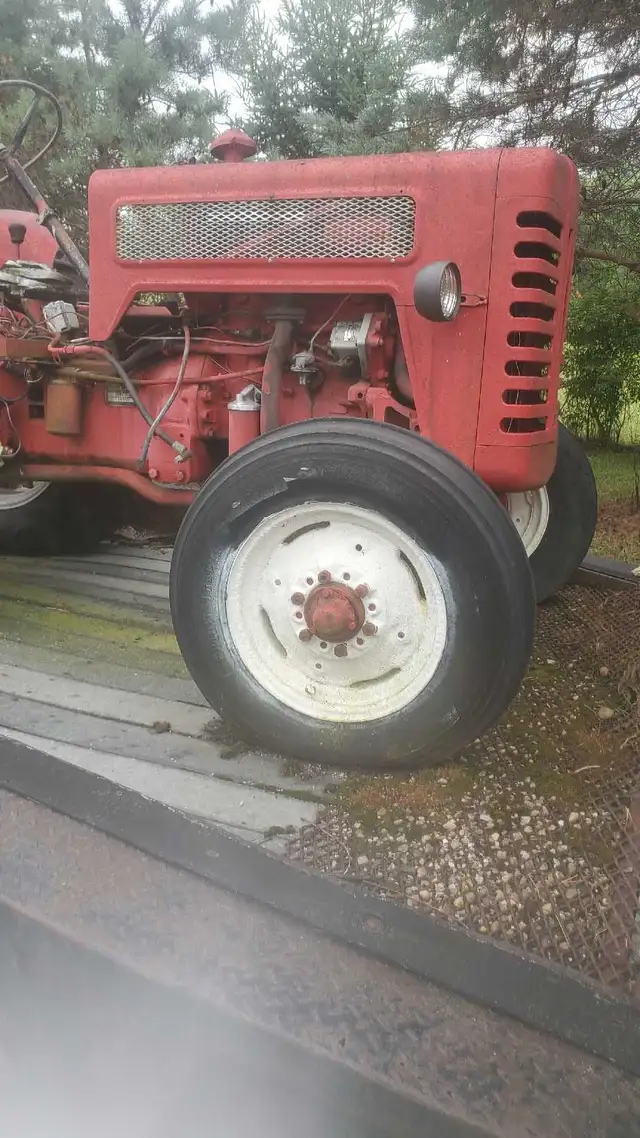 International B275 | Farming Equipment | Grand Bend | Free local ...