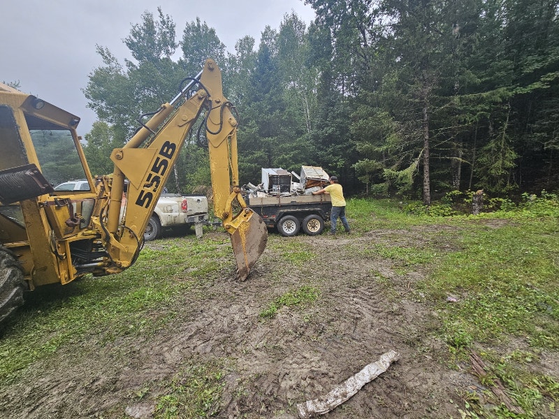 Ford 555b | Heavy Equipment | Sault Ste. Marie | Kijiji