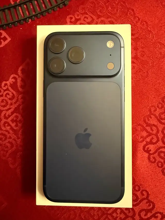 iPhone 17 Pro Max 256gb Deep Blue | Cell Phones | Ottawa | Free local ...