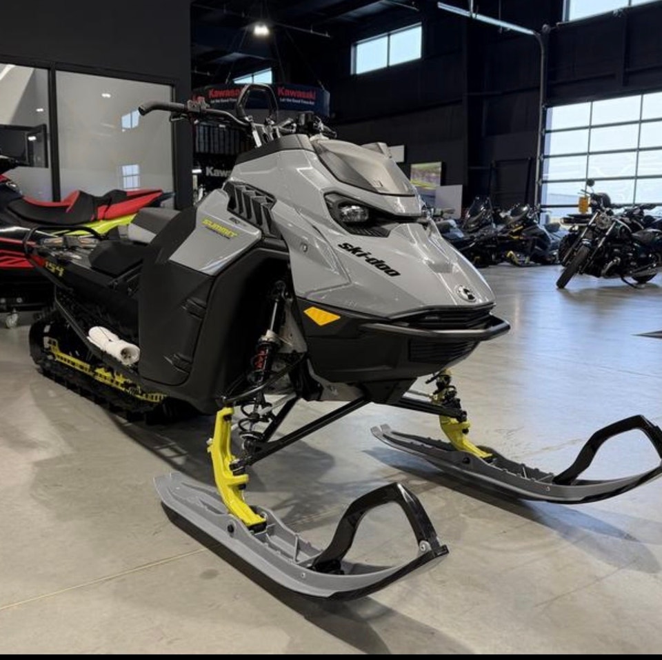 2026 Ski Doo Summit TURBO 154” | Snowmobiles | St. Albert | Free local ...