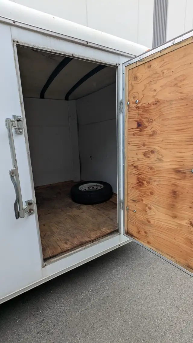 Enclosed Cargo trailer 7'x14' tandem axle with electric brakes | Cargo ...