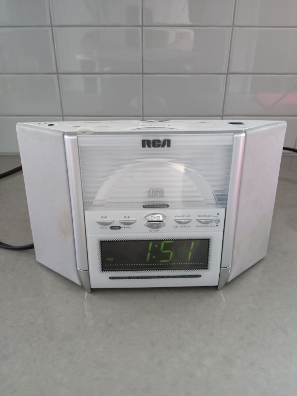 RCA RP3750 Digital Clock radio with stereo CD player | General ...