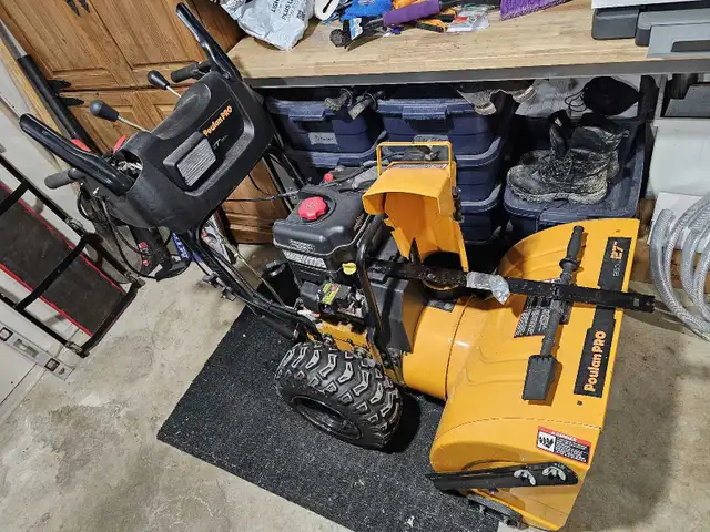 Poulan 27 Self Propelled Snow Blower | Snowblowers | Calgary | Free ...