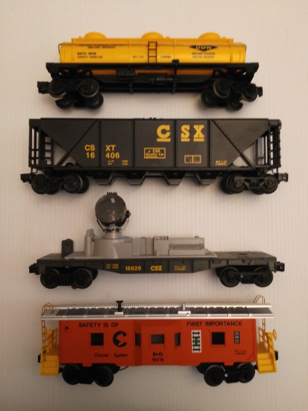 Lionel CSX diesel locomotive o scale train set | Hobbies & Crafts ...