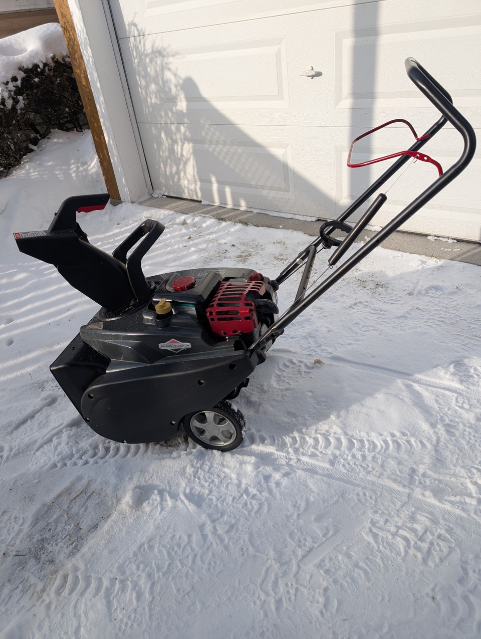 Like new, 6HP 22inch snow thrower | Snowblowers | North Bay | Free ...