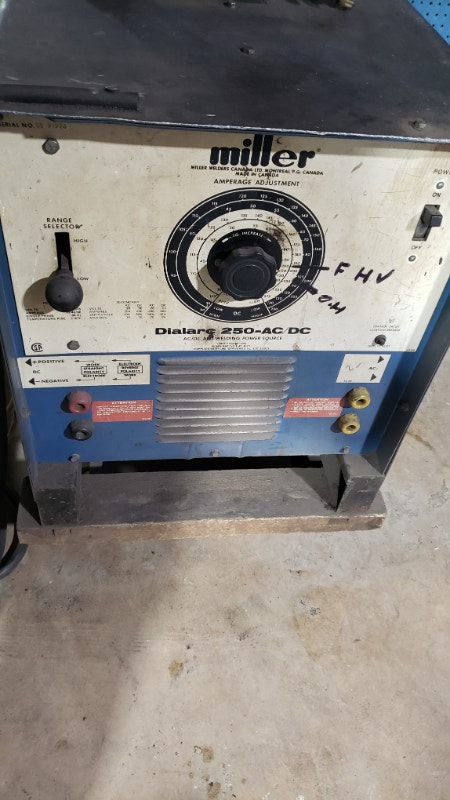 Miller Dialarc 250 AC/DC Single Phase Stick Welding Power Source ...